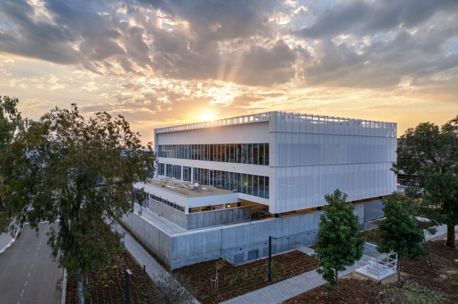 MAYTRONICS TECH BUILDING - הסדנא - אדריכלים